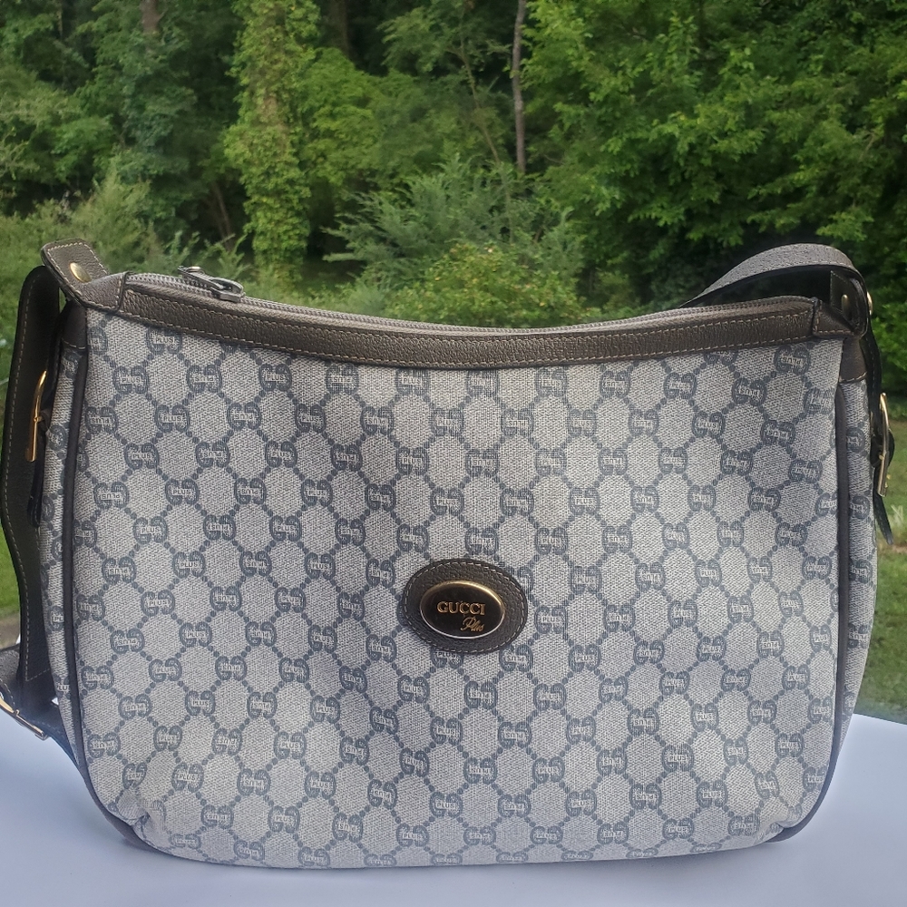 Gucci Plus Gray Supreme Coated Canvas Shoulder Handbag - Gem